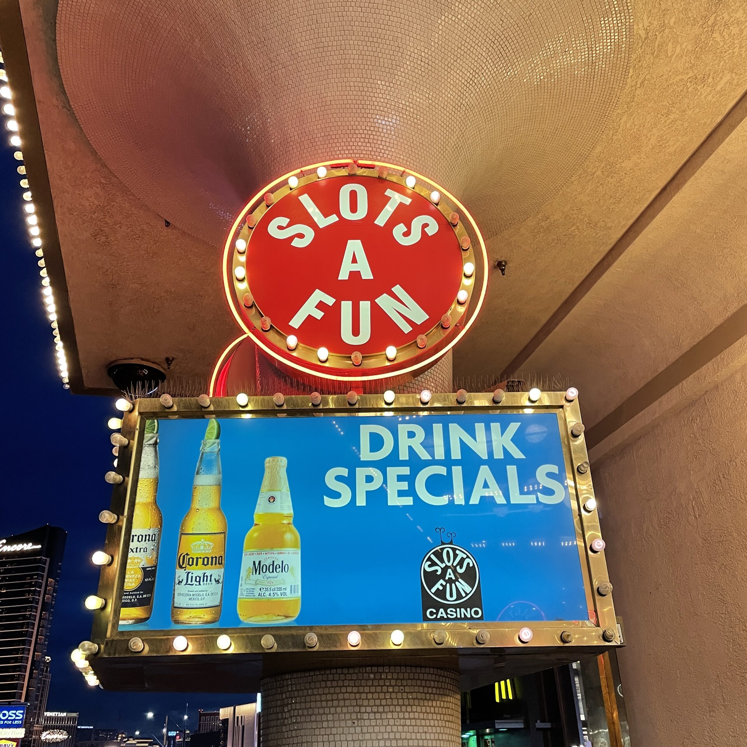 Where To Play Pool In Las Vegas - Bars With Pool Tables