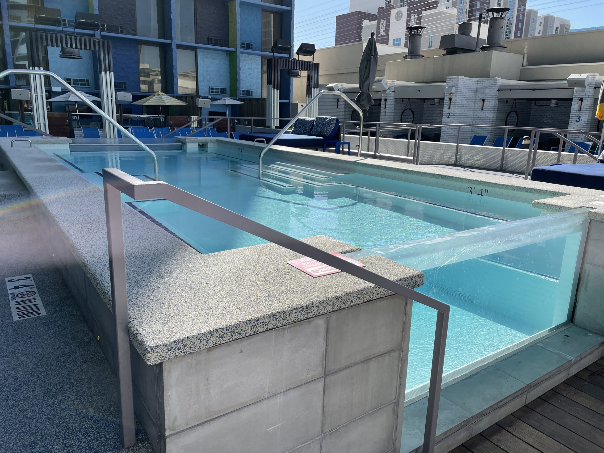 LINQ Poolside Cabana Room Review