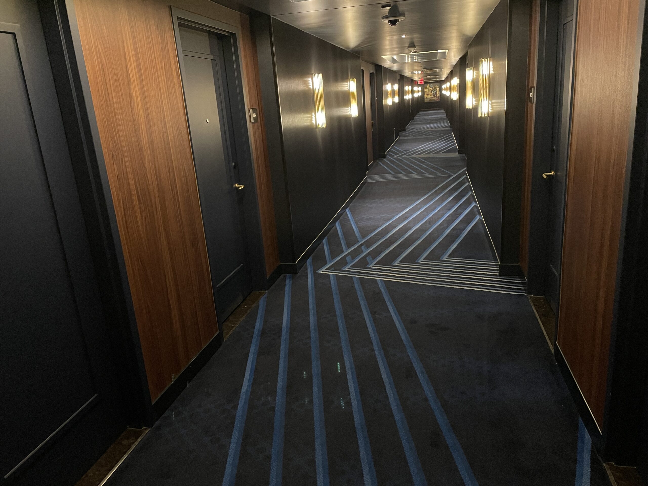 Circa Las Vegas - Single King (Stadium Swim View) Room Review