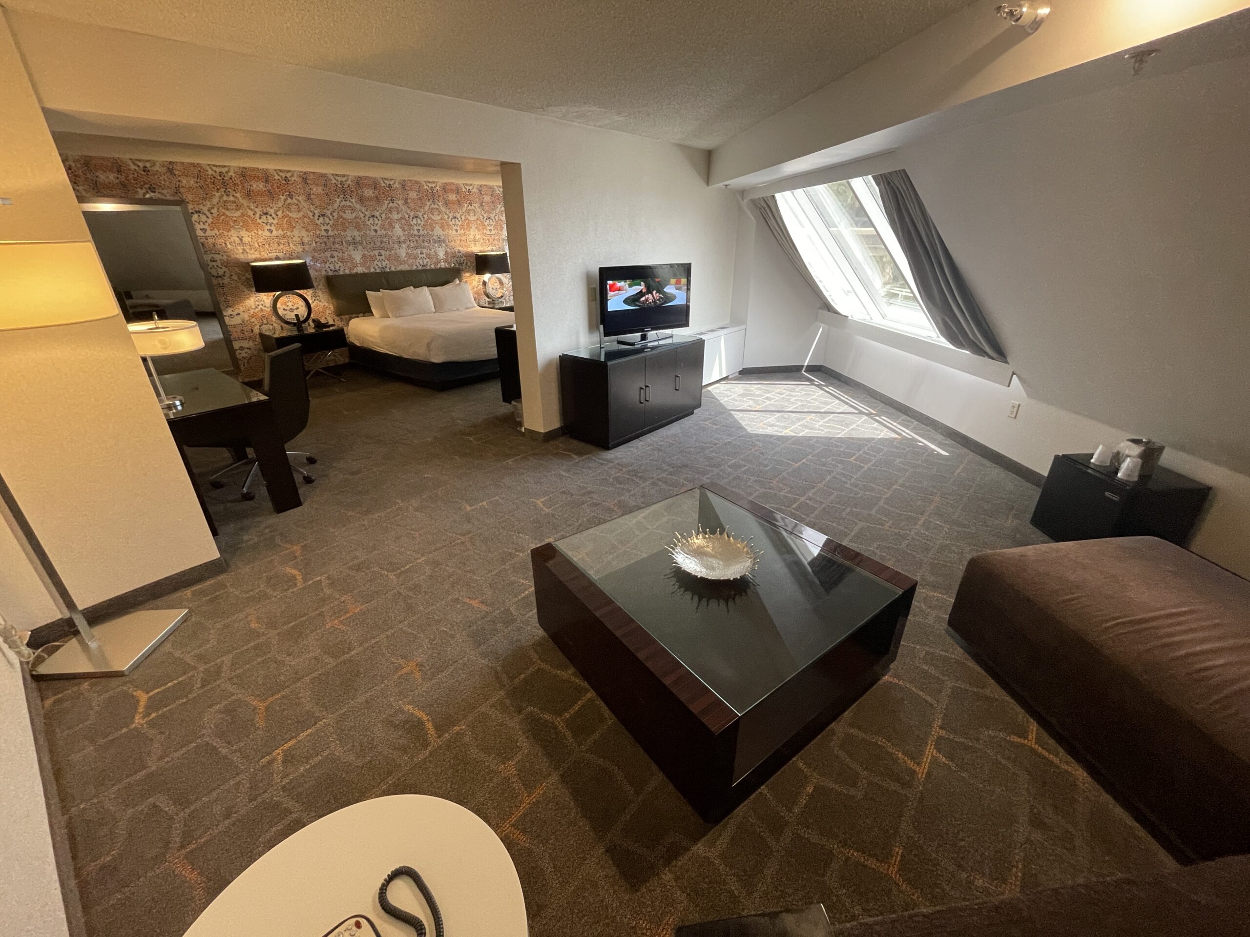 Luxor Las Vegas Big Pyramid Premier Corner Suite Review