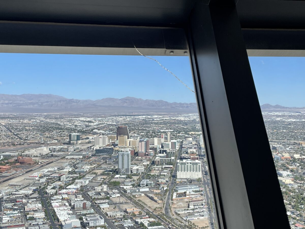 STRAT SkyPod Observation Deck & Rides Review - Take a Look