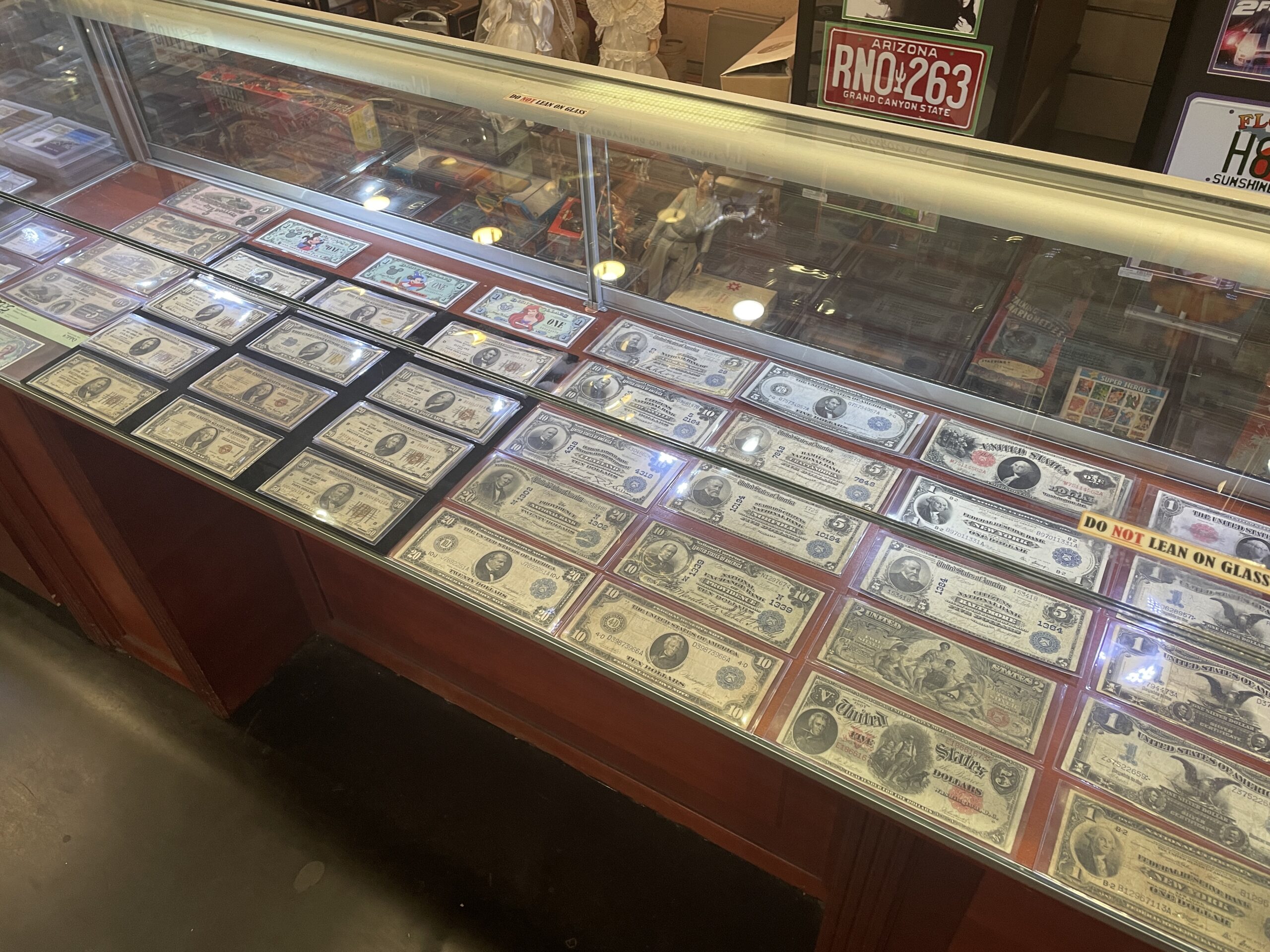 "Pawn Stars" Pawn Shop Review - Take a Look Inside!