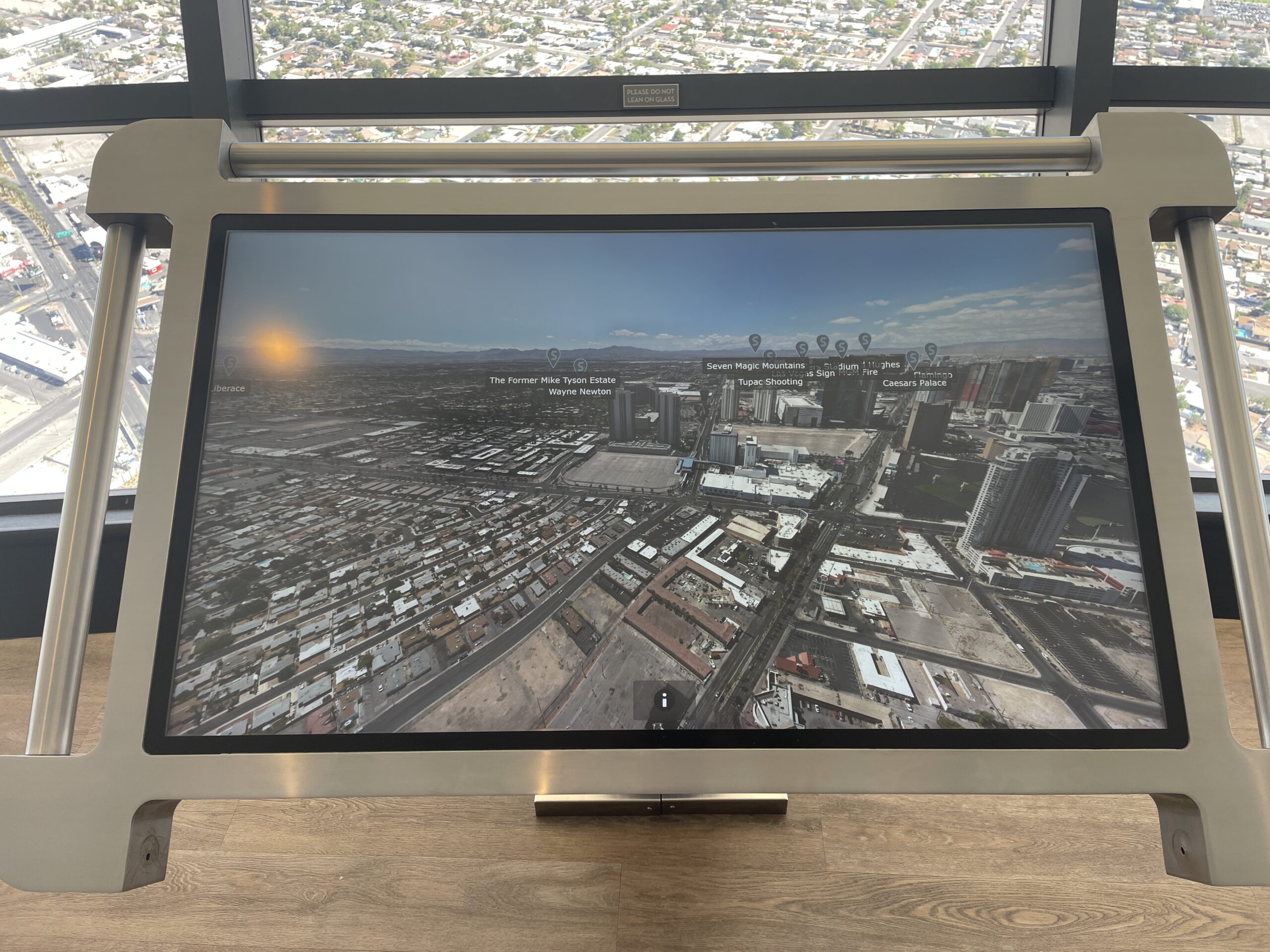 STRAT SkyPod Observation Deck & Rides Review - Take a Look