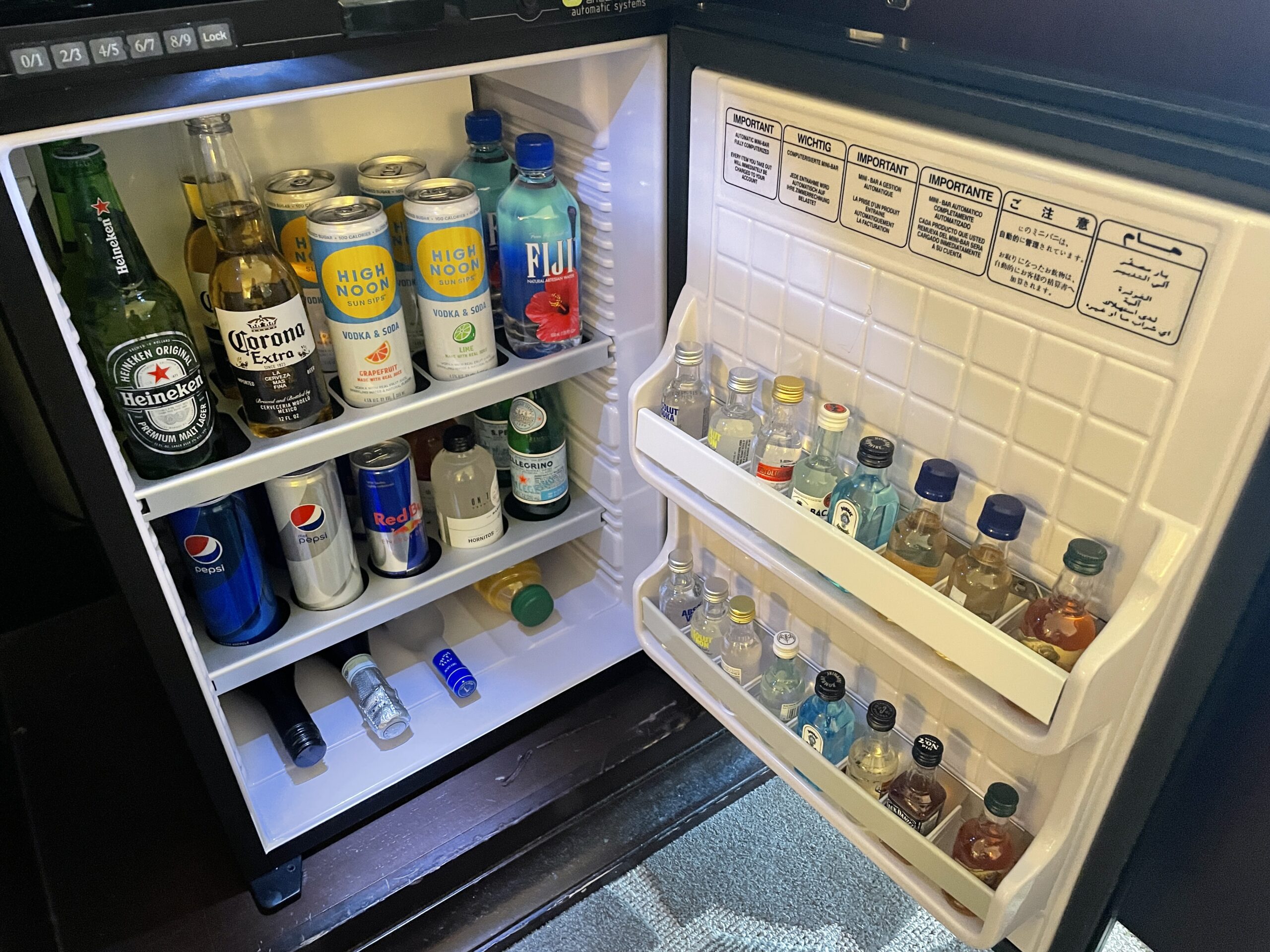 Caesars Palace Octavius Premium Room Review - Take a Look!