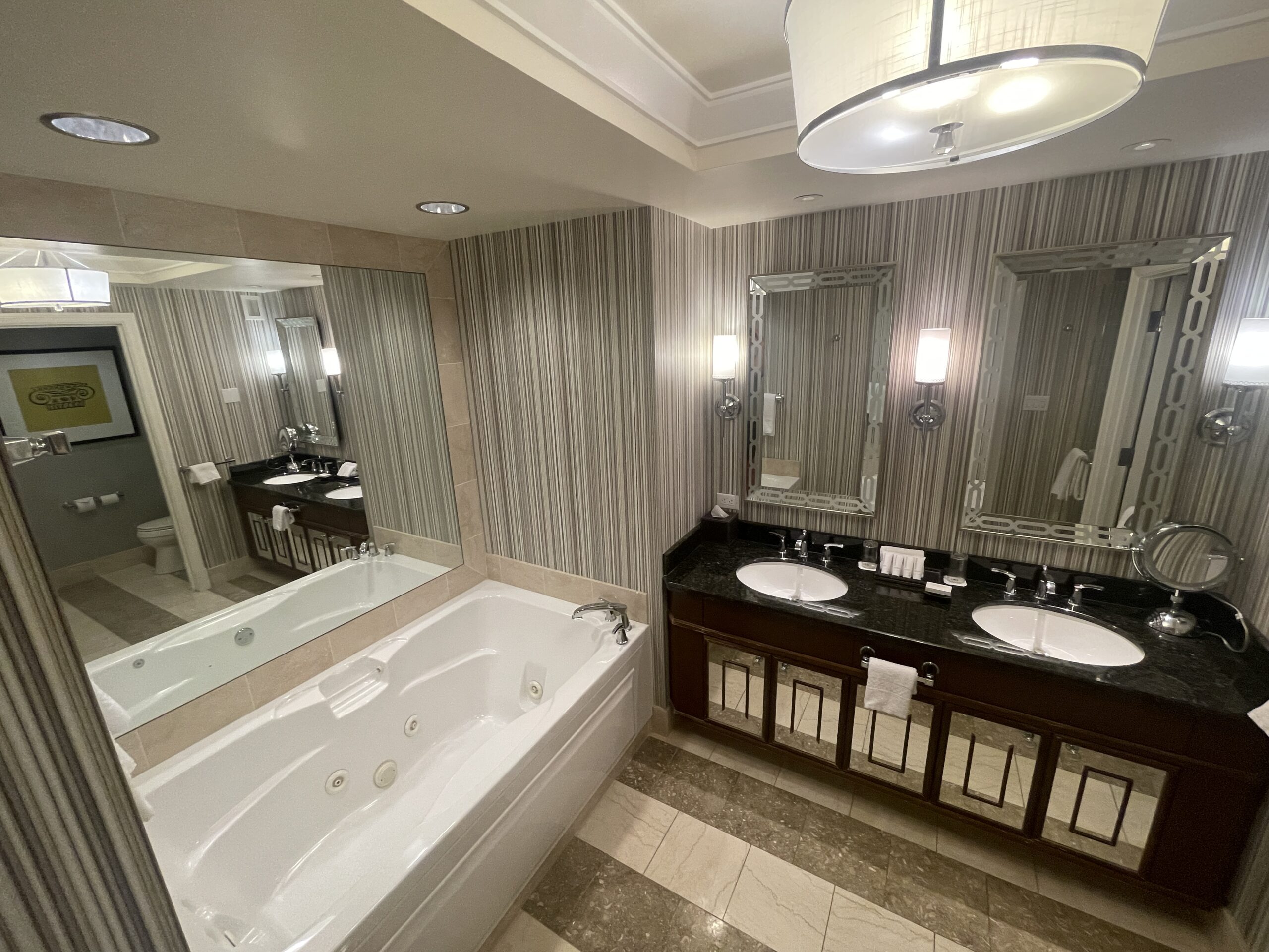 Caesars Palace Octavius Premium Room Review - Take a Look!
