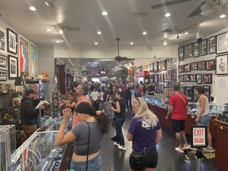"Pawn Stars" Pawn Shop Review - Take a Look Inside!