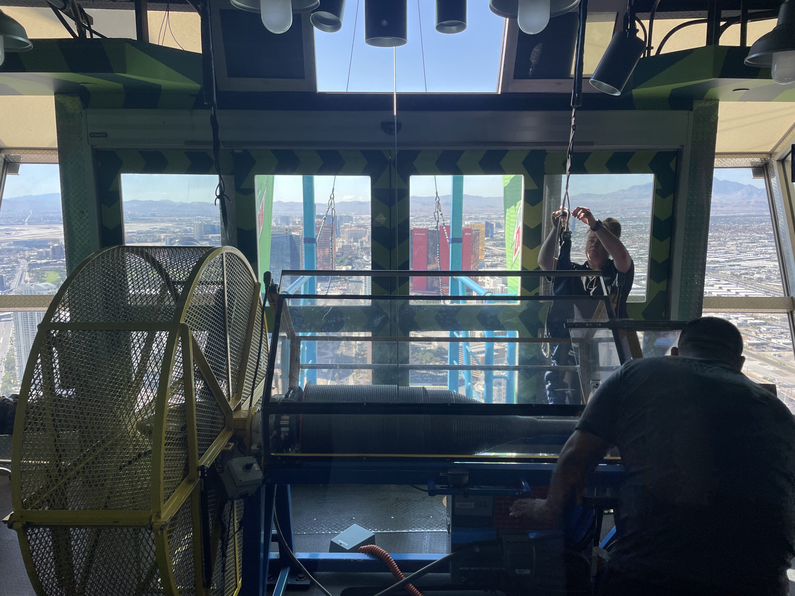 STRAT SkyPod Observation Deck & Rides Review - Take a Look