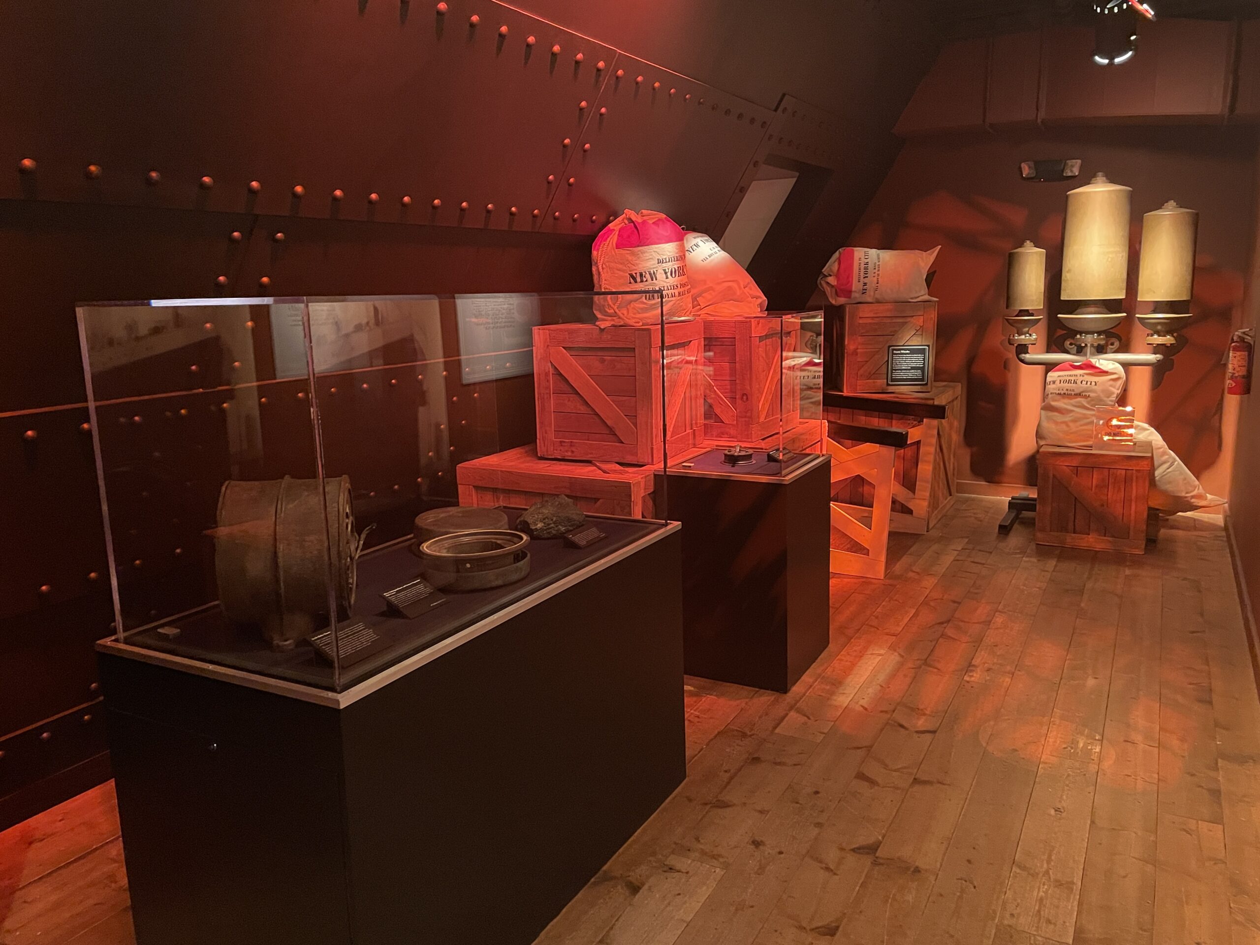 Titanic Artifact Exhibit at Luxor Las Vegas - Look Inside!