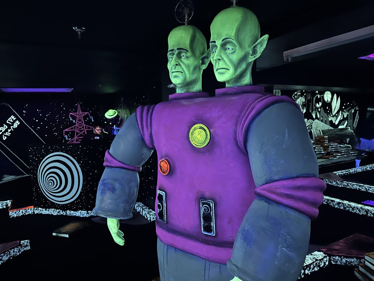 Twilight Zone Mini Golf at Horseshoe Review - Look Inside!
