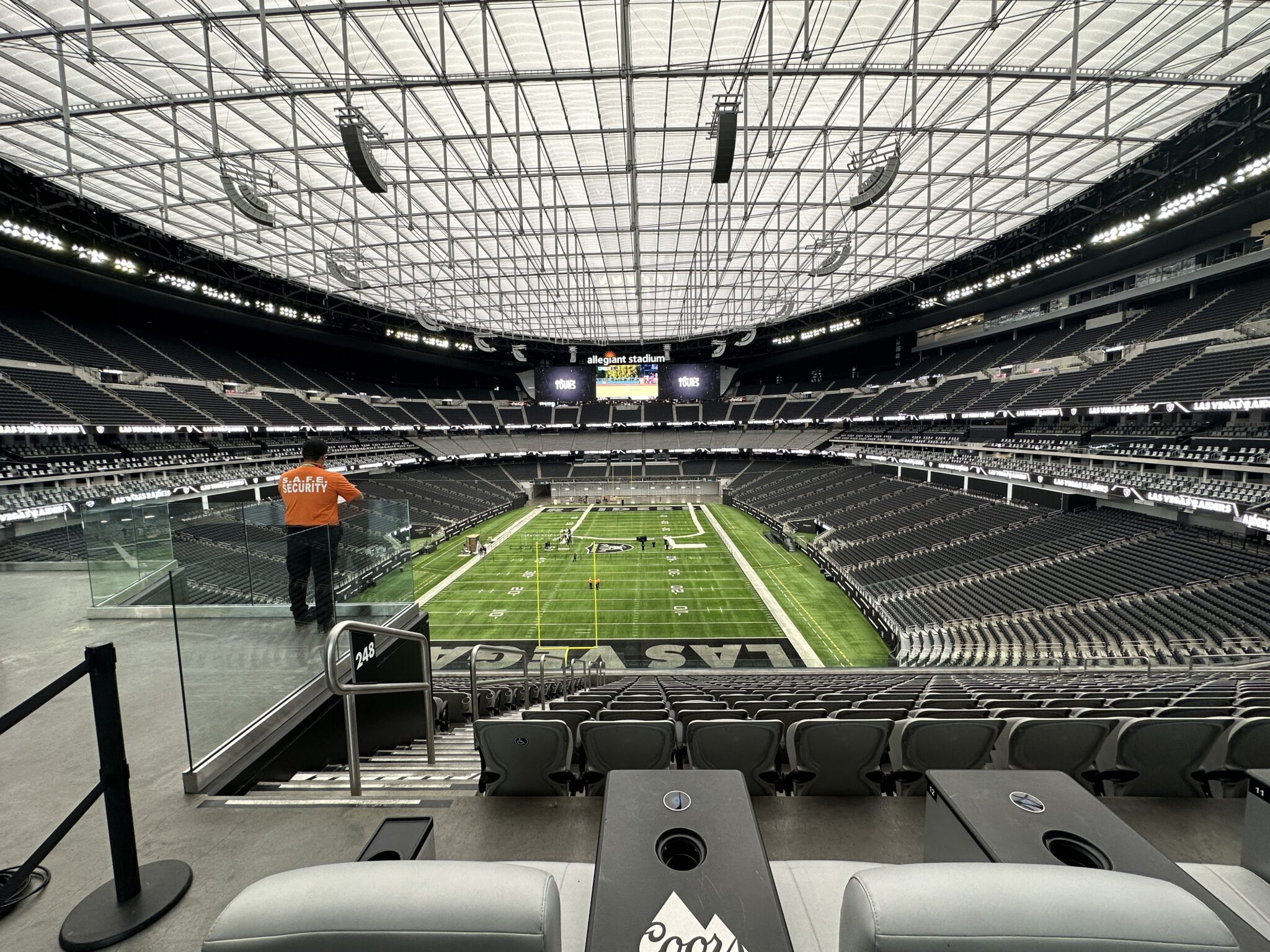 Allegiant Stadium Tour - Review & What To Expect!