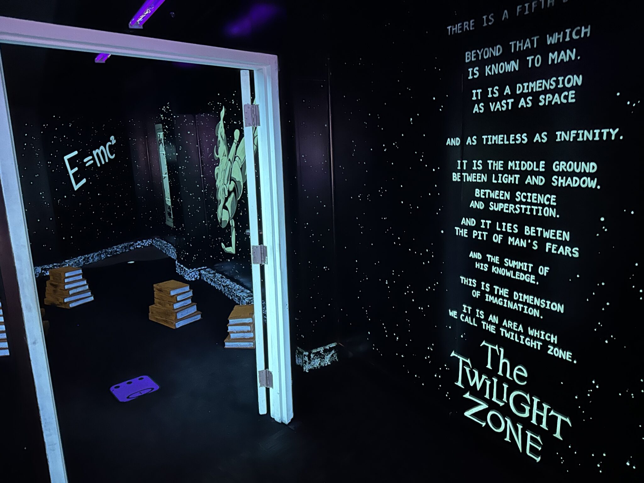 Twilight Zone Mini Golf at Horseshoe Review - Look Inside!