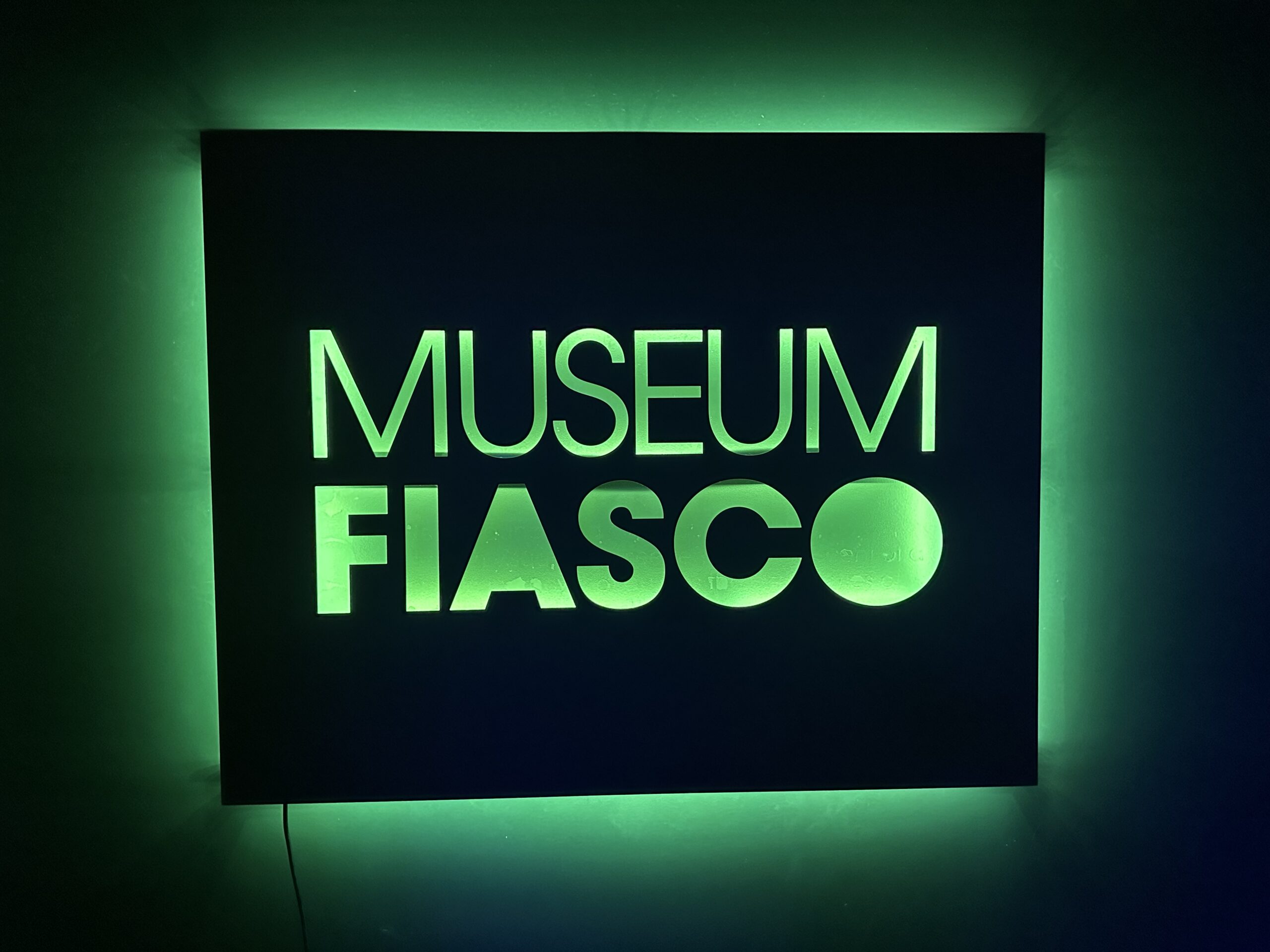 Review of Museum Fiasco's "Cluster" at Area15 - Look Inside!