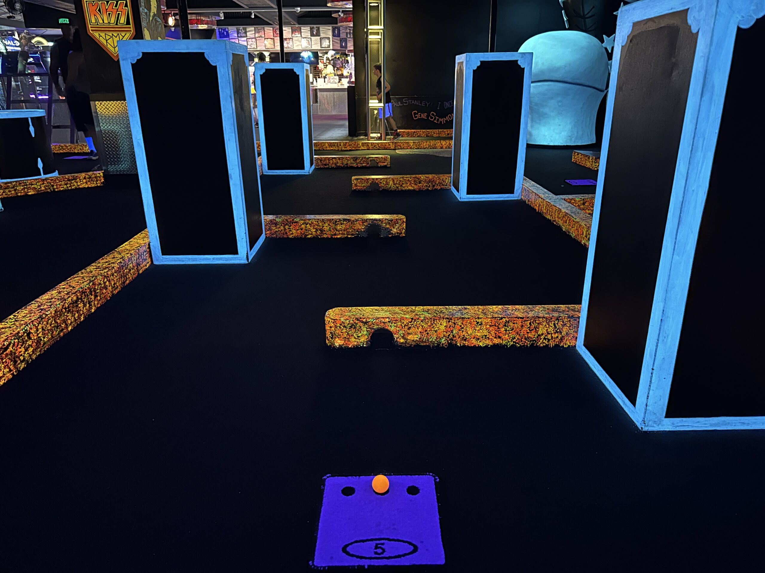 KISS Mini Golf at Rio Las Vegas Review - Look Inside!