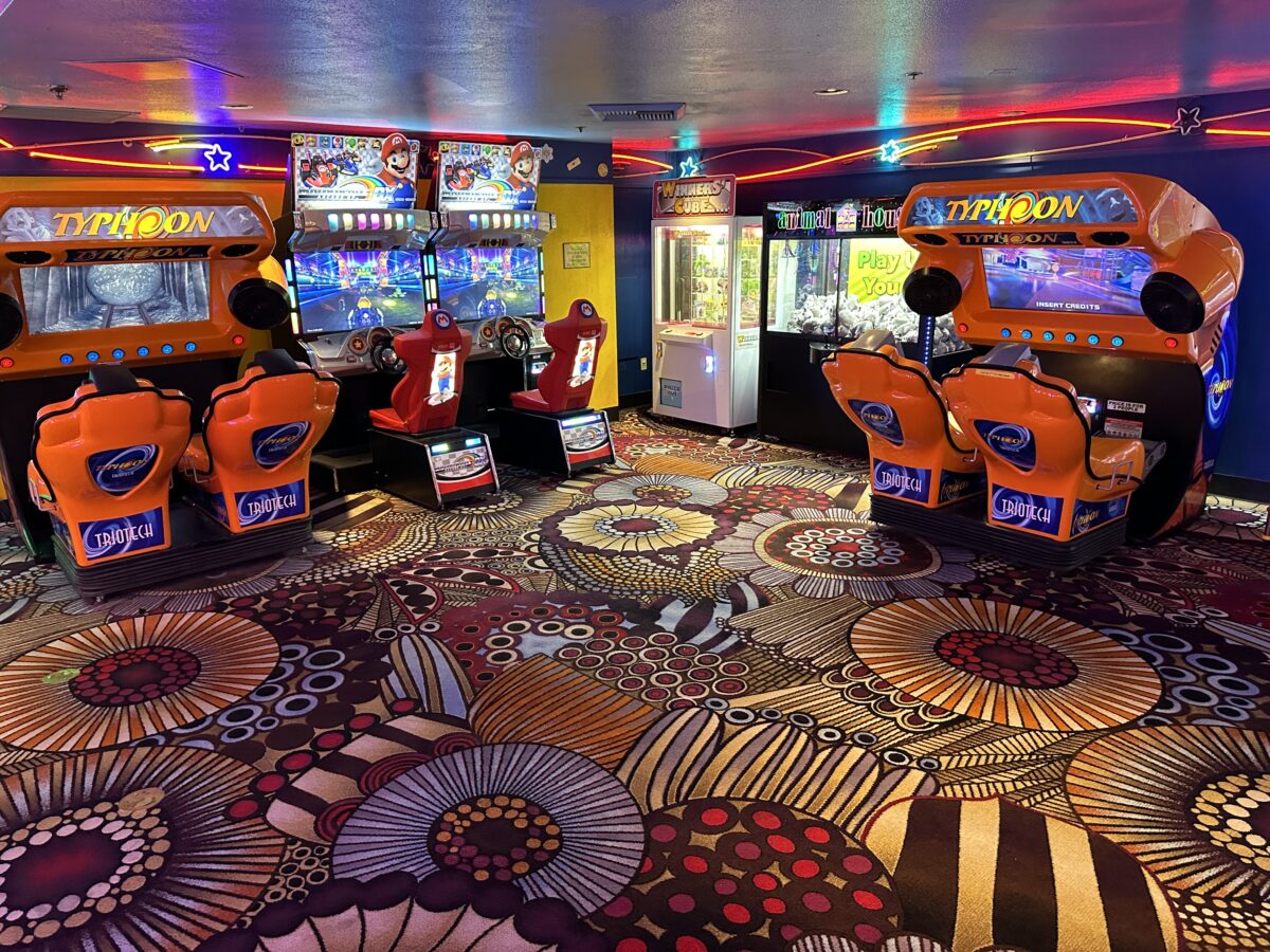 Review of The Fun Dungeon Arcade at Excalibur - Look Inside!