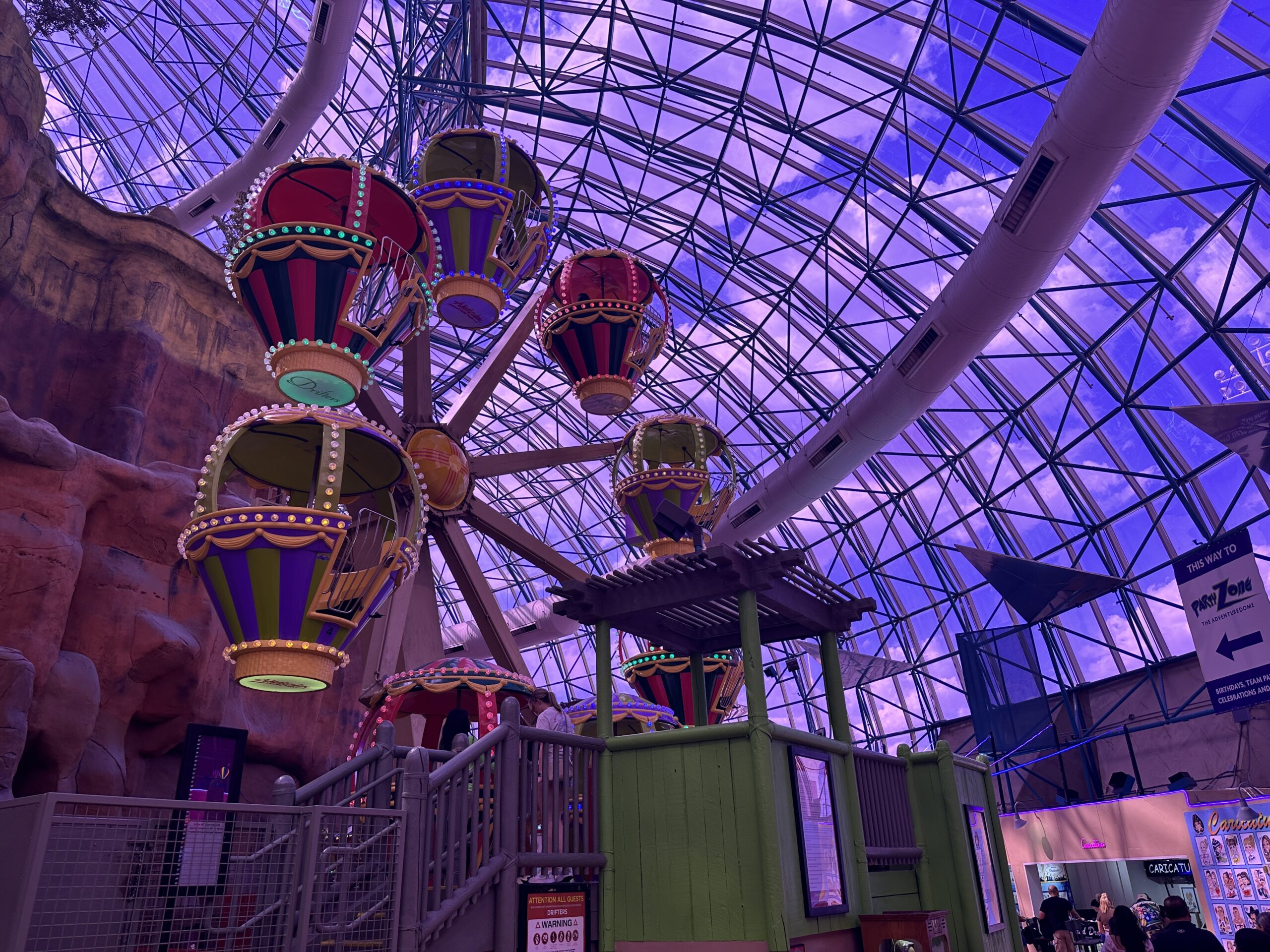 Review of The Adventuredome at Circus Circus - Look Inside!
