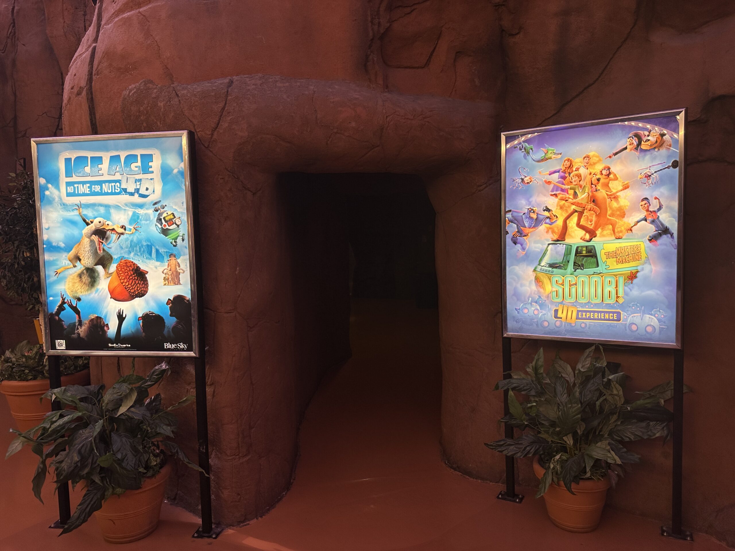 Review of The Adventuredome at Circus Circus - Look Inside!