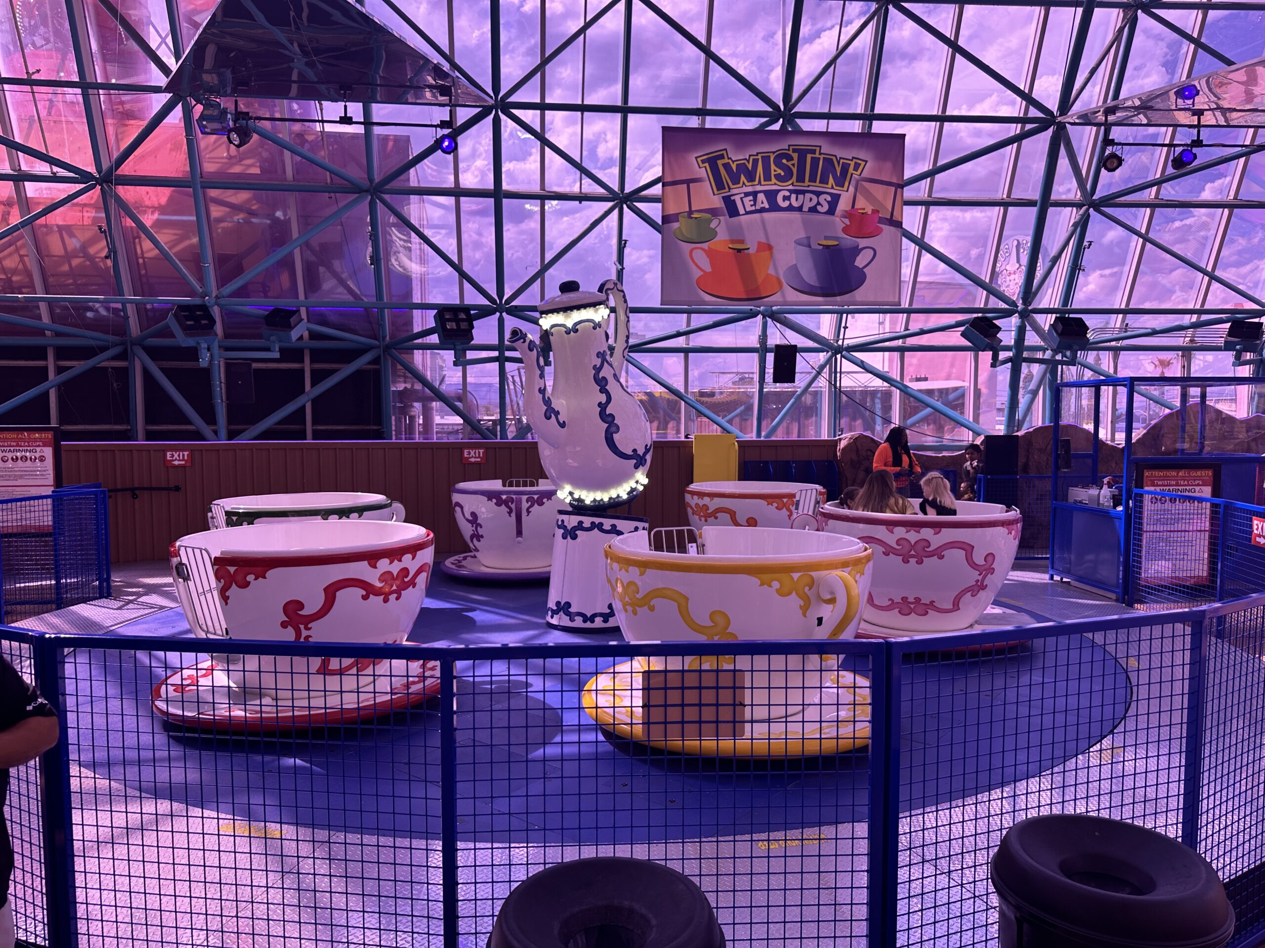 Review of The Adventuredome at Circus Circus - Look Inside!
