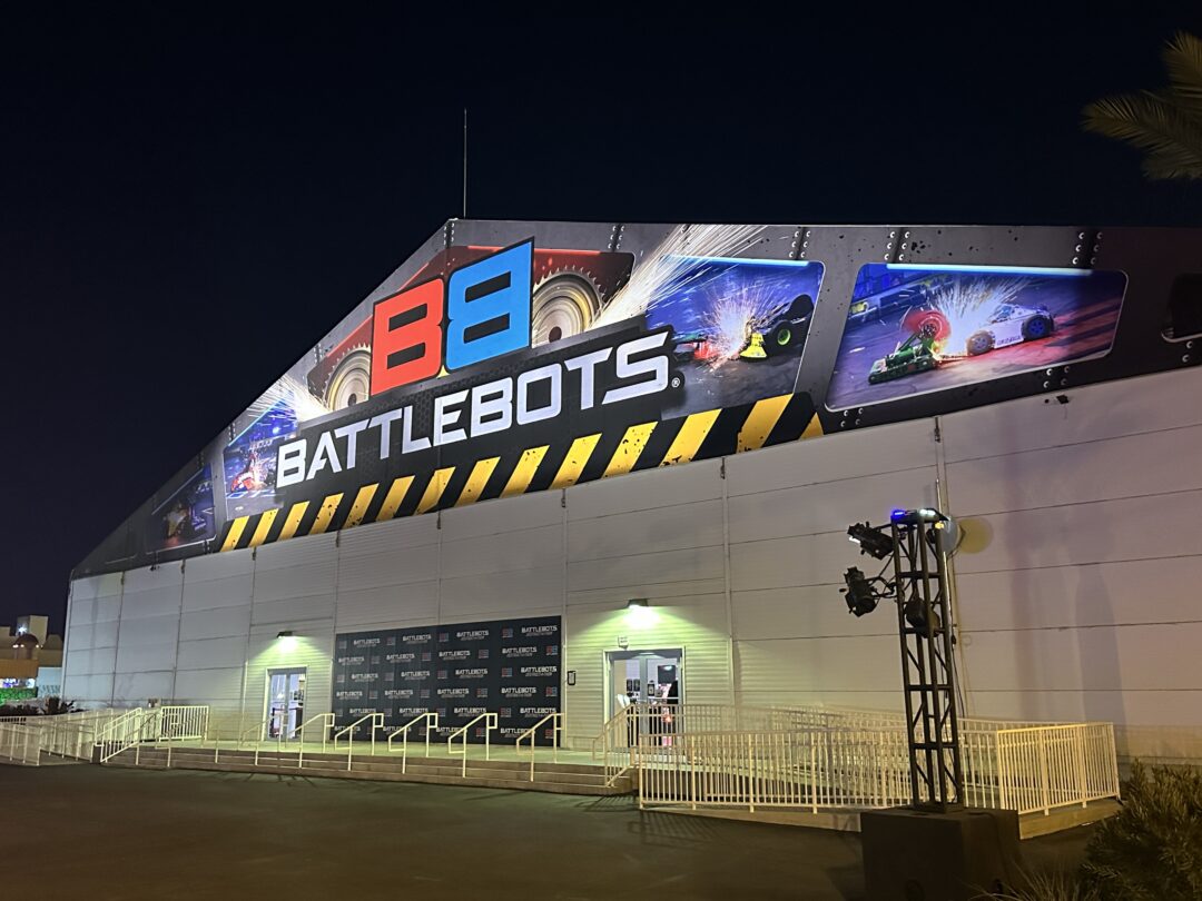 Review of the "Battlebots Destruct-A-Thon" at Horseshoe