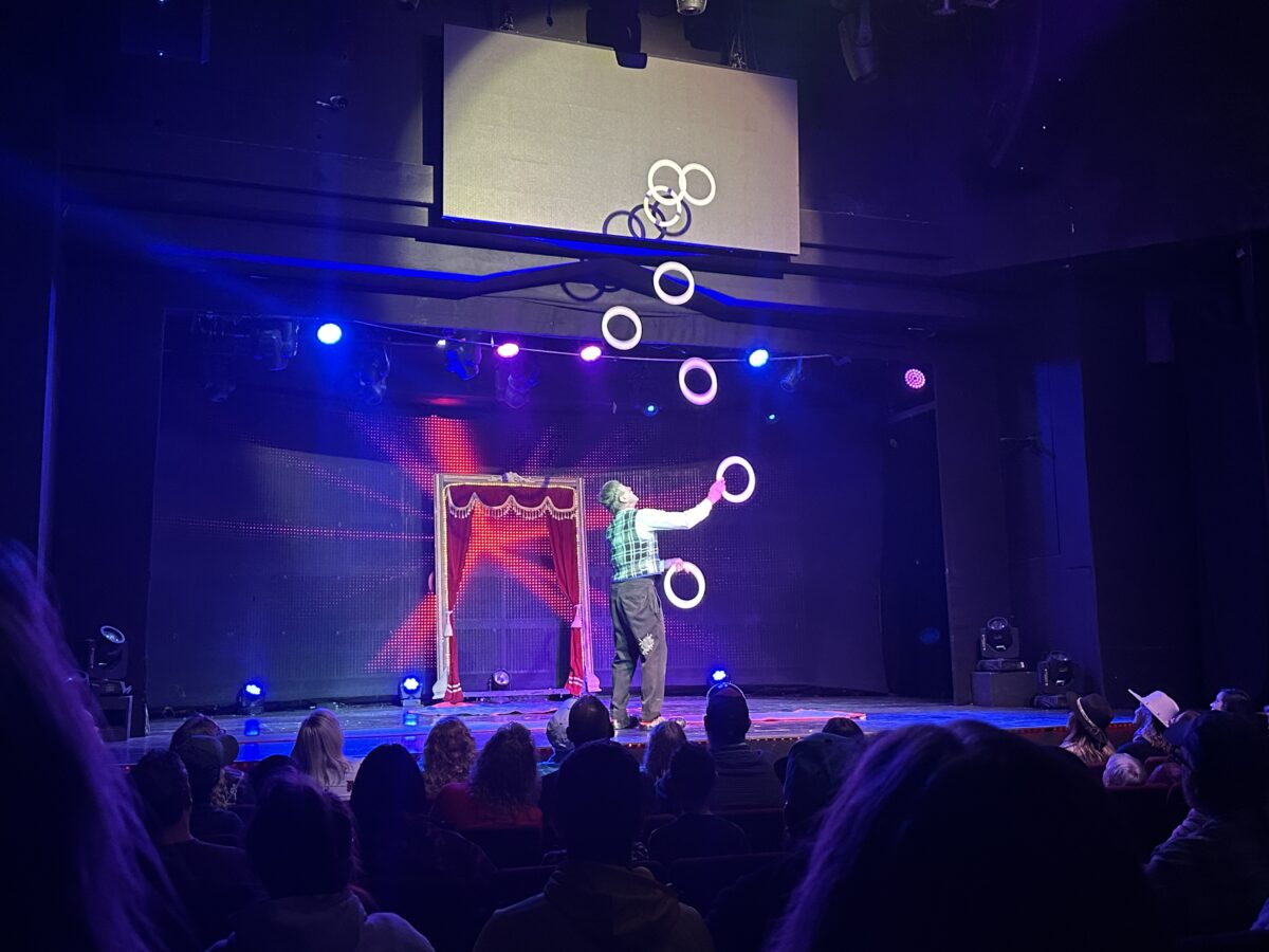 Review of "Popovich's Comedy Pet Theater" in Las Vegas