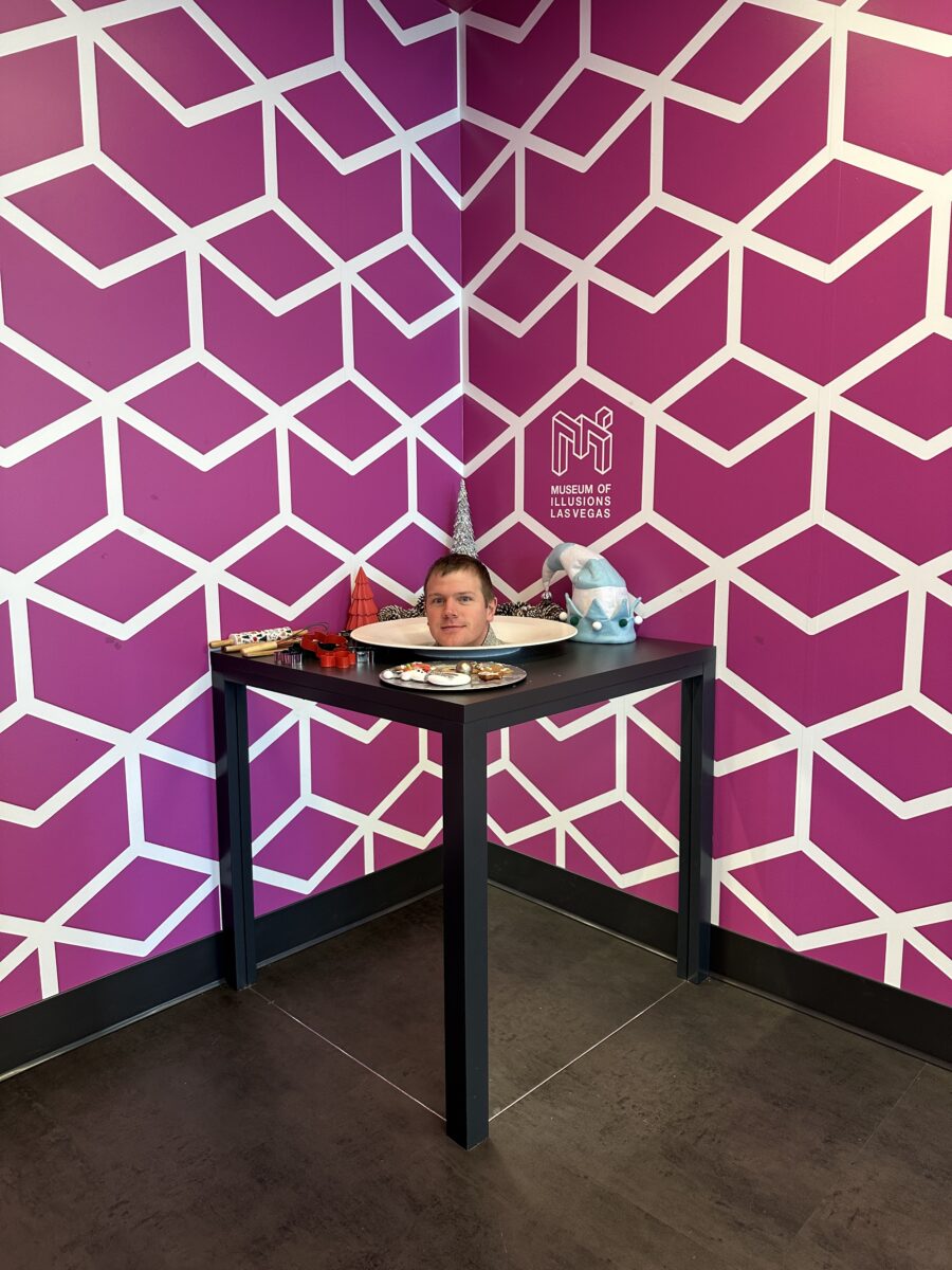 Review Of The *Mind-Bending* Museum Of Illusions in Vegas