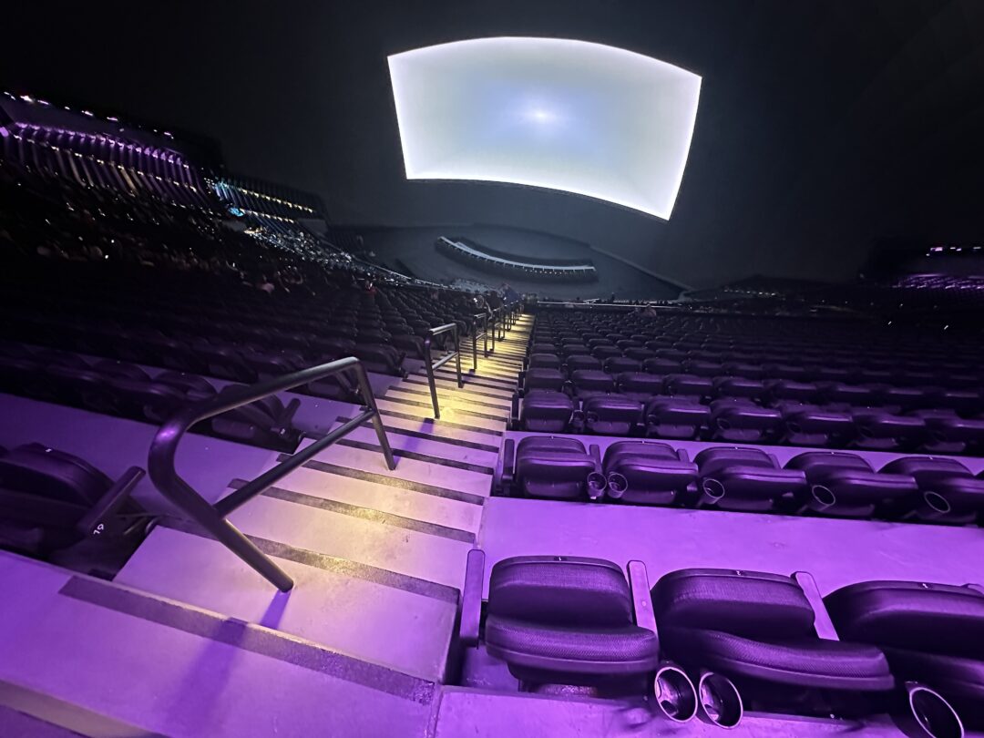 Review: The Sphere Experience & "Postcard From Earth"