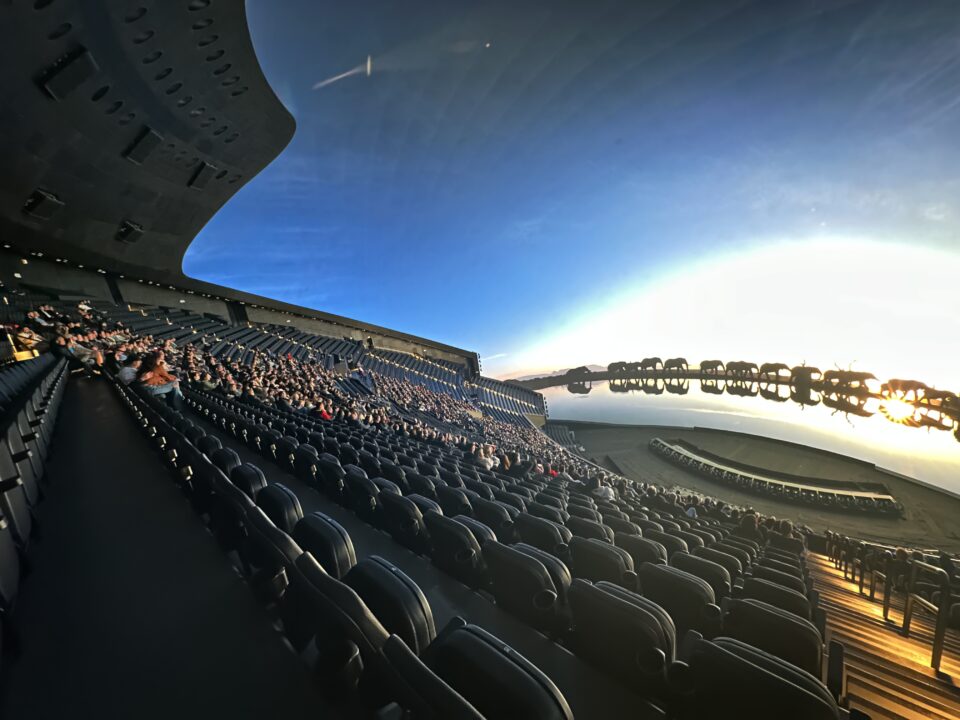 Review: The Sphere Experience & "Postcard From Earth"