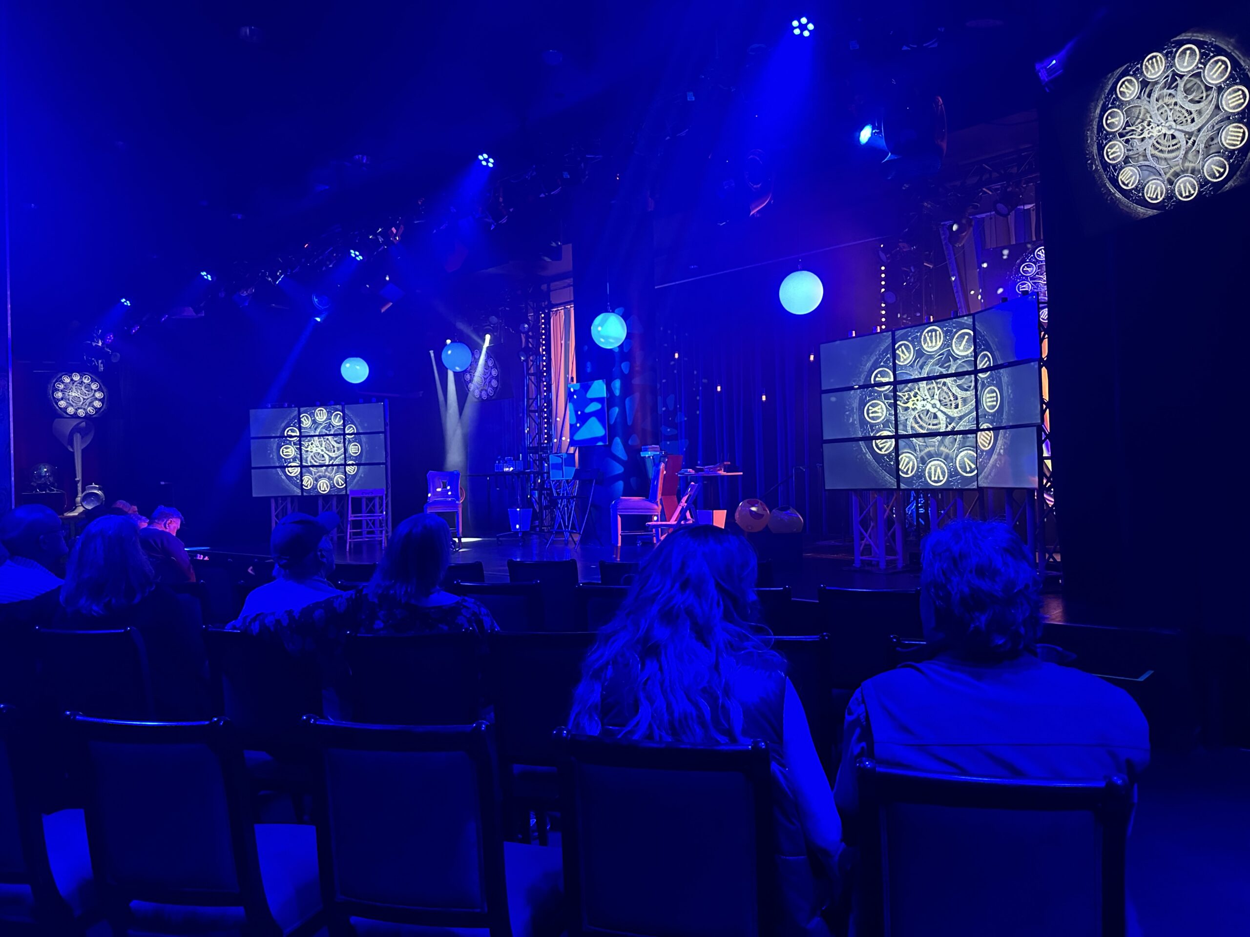 Review of "Paranormal Mind Reading Magic" at Horseshoe