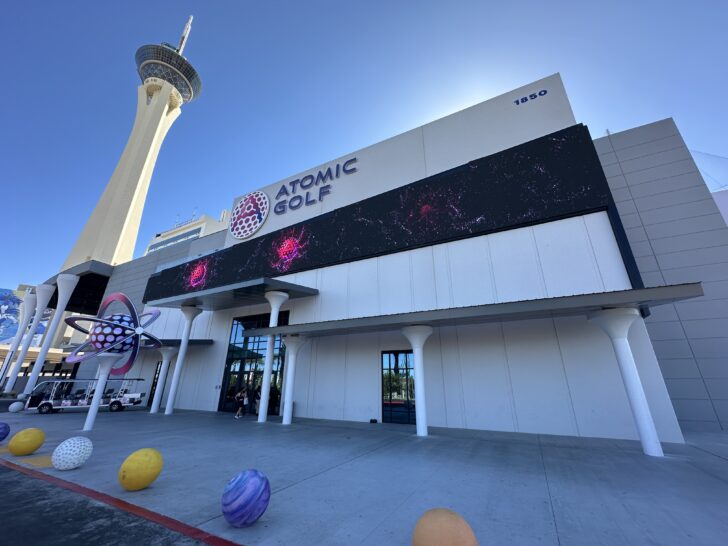 I Swung Into the New Atomic Golf in Vegas - Worth Your Time?