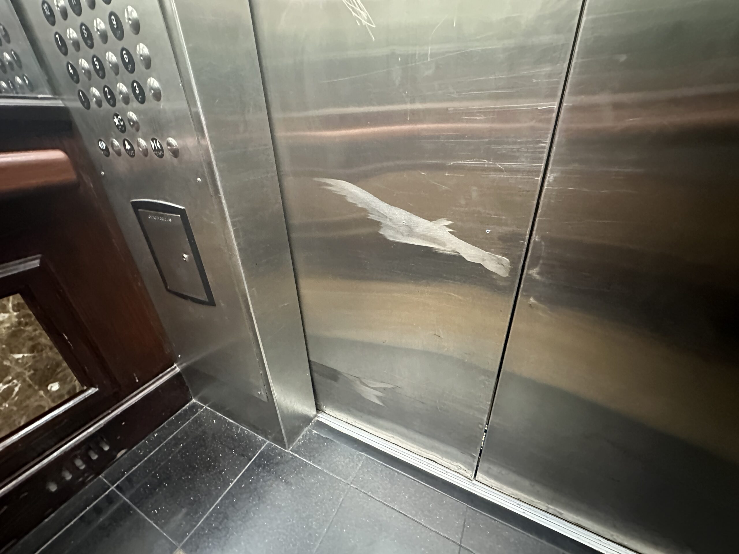 4 Queens Royal Suite Review – What $168.37 Got me