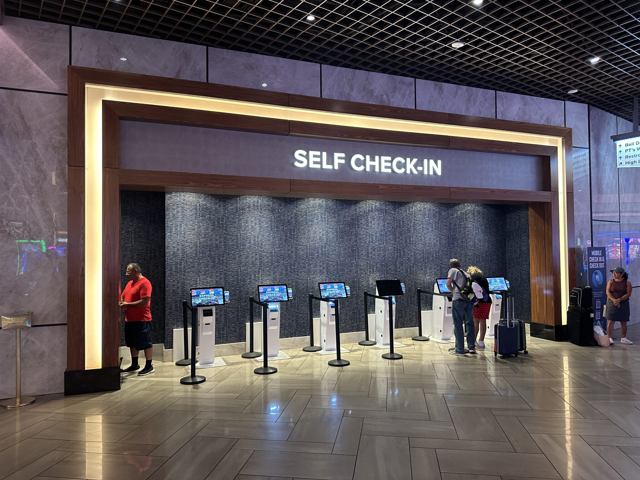 STRAT's Elevate Rooms are LEGIT - What $83.84 Got Me!